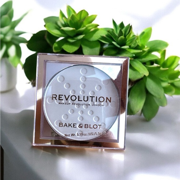 Revolution | Makeup | Revolution White Setting Powder For A Flawless ...